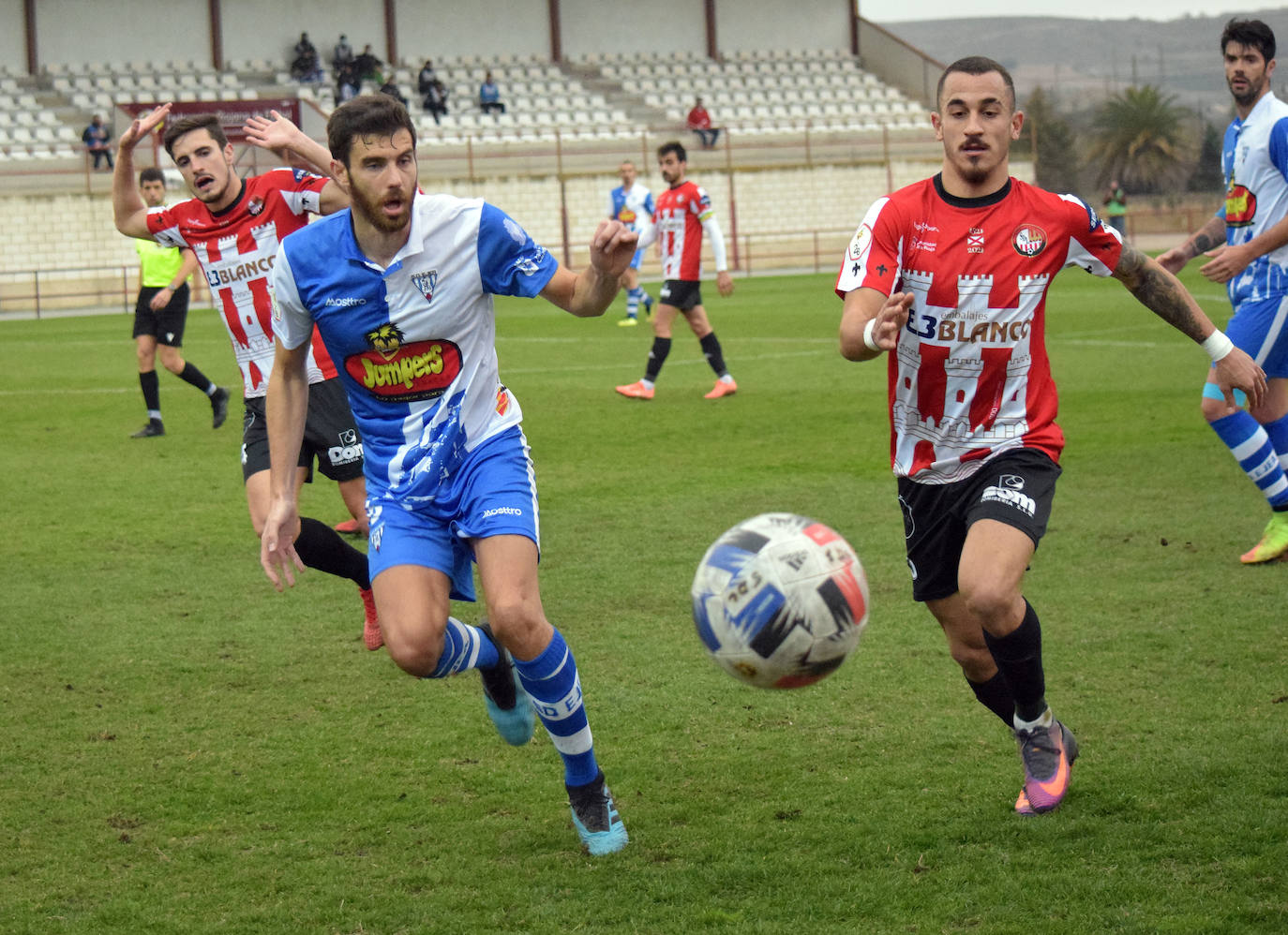 Fotos: Las imágenes de la victoria de la SD Logroñés ante el Ejea | La ...